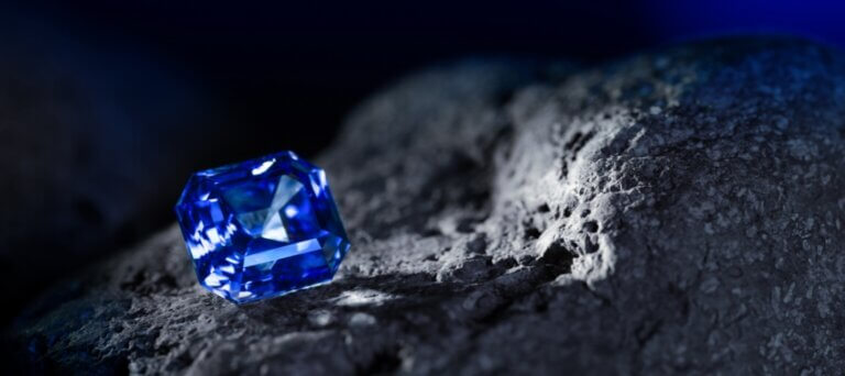 Luxury & Rarity: The World's Most Expensive Gemstones | Willyn ...