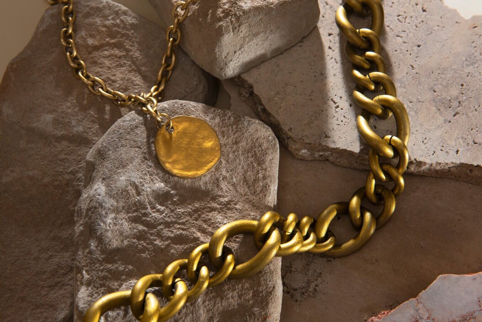 A Guide To Gold-Plated Jewelry: What is it? Is It Worth It?